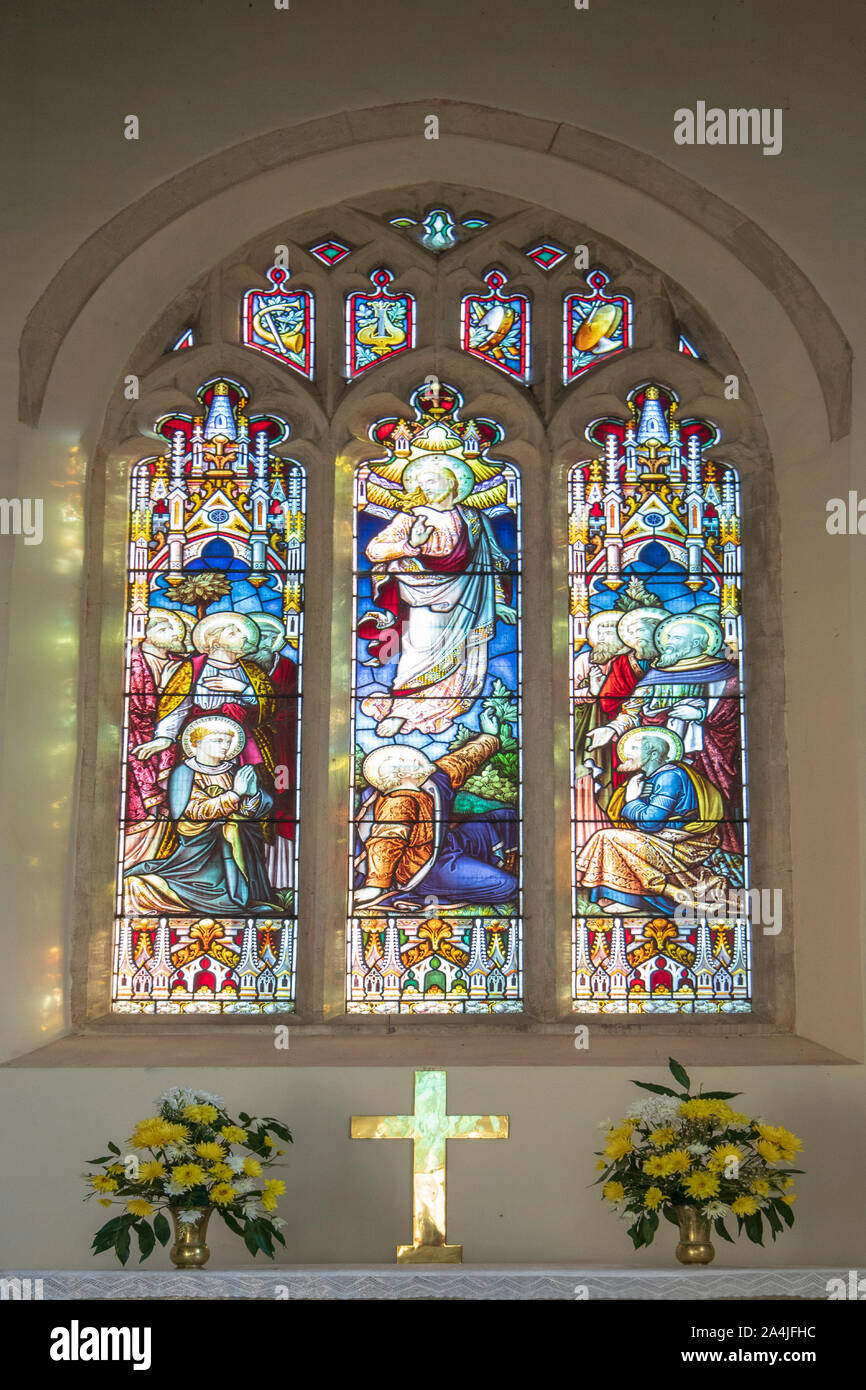 Glasfenster an der Seligen Jungfrau Maria, Stanton zeichnete ...