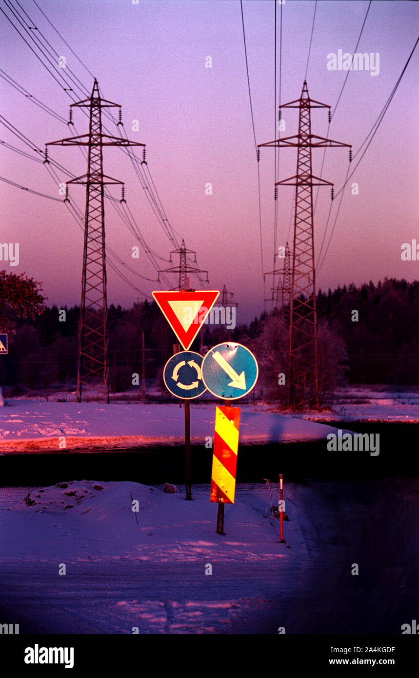 Traffic pylons -Fotos und -Bildmaterial in hoher Auflösung – Alamy