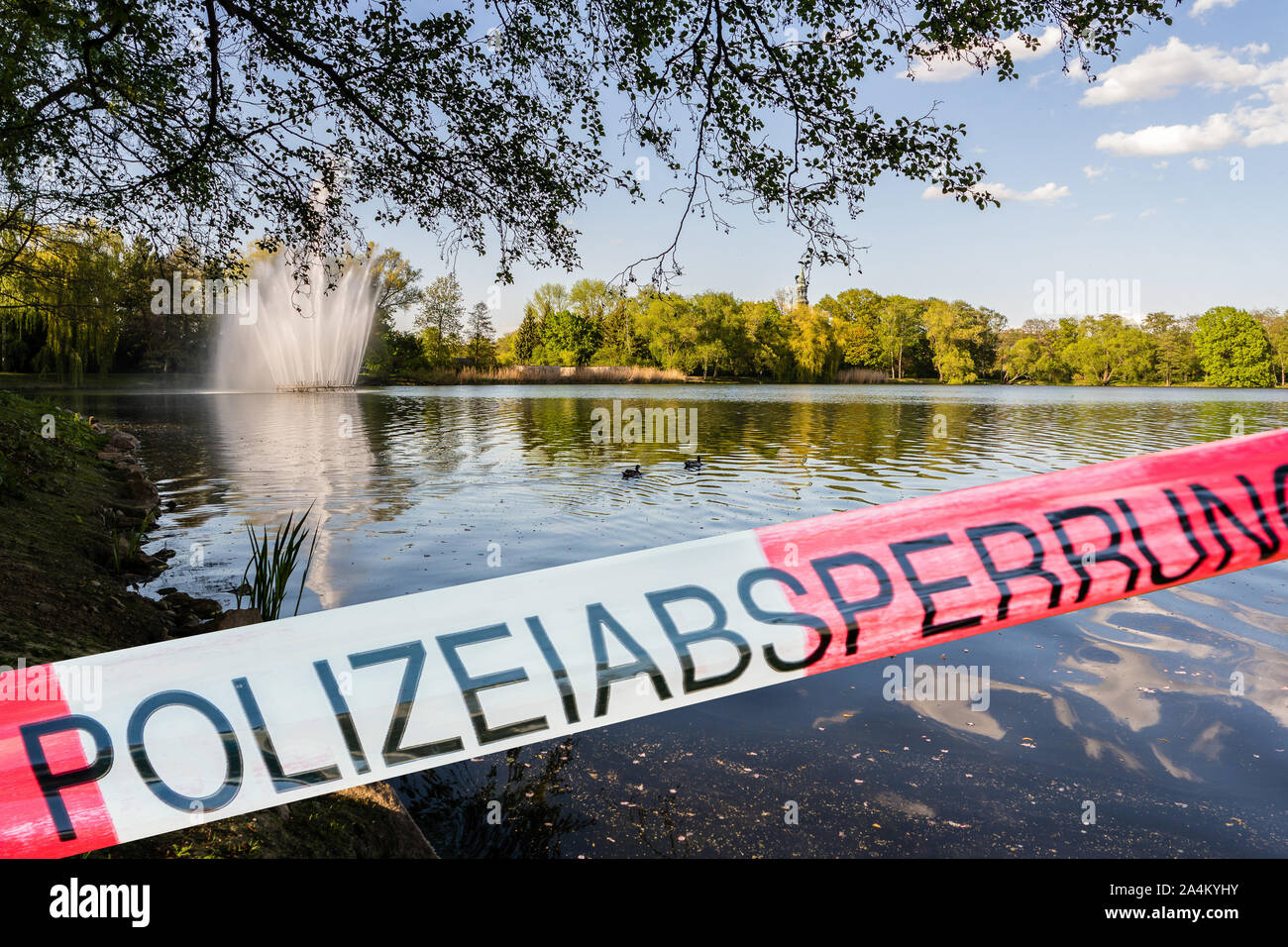 German police tape -Fotos und -Bildmaterial in hoher Auflösung – Alamy