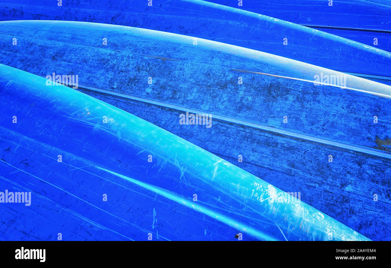 Blauer rumpf des kreuzfahrtschiffes -Fotos und -Bildmaterial in hoher ...