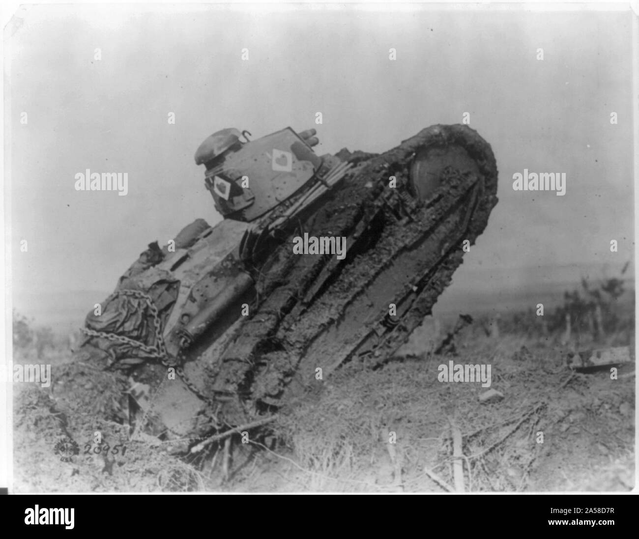 Panzer im graben -Fotos und -Bildmaterial in hoher Auflösung – Alamy