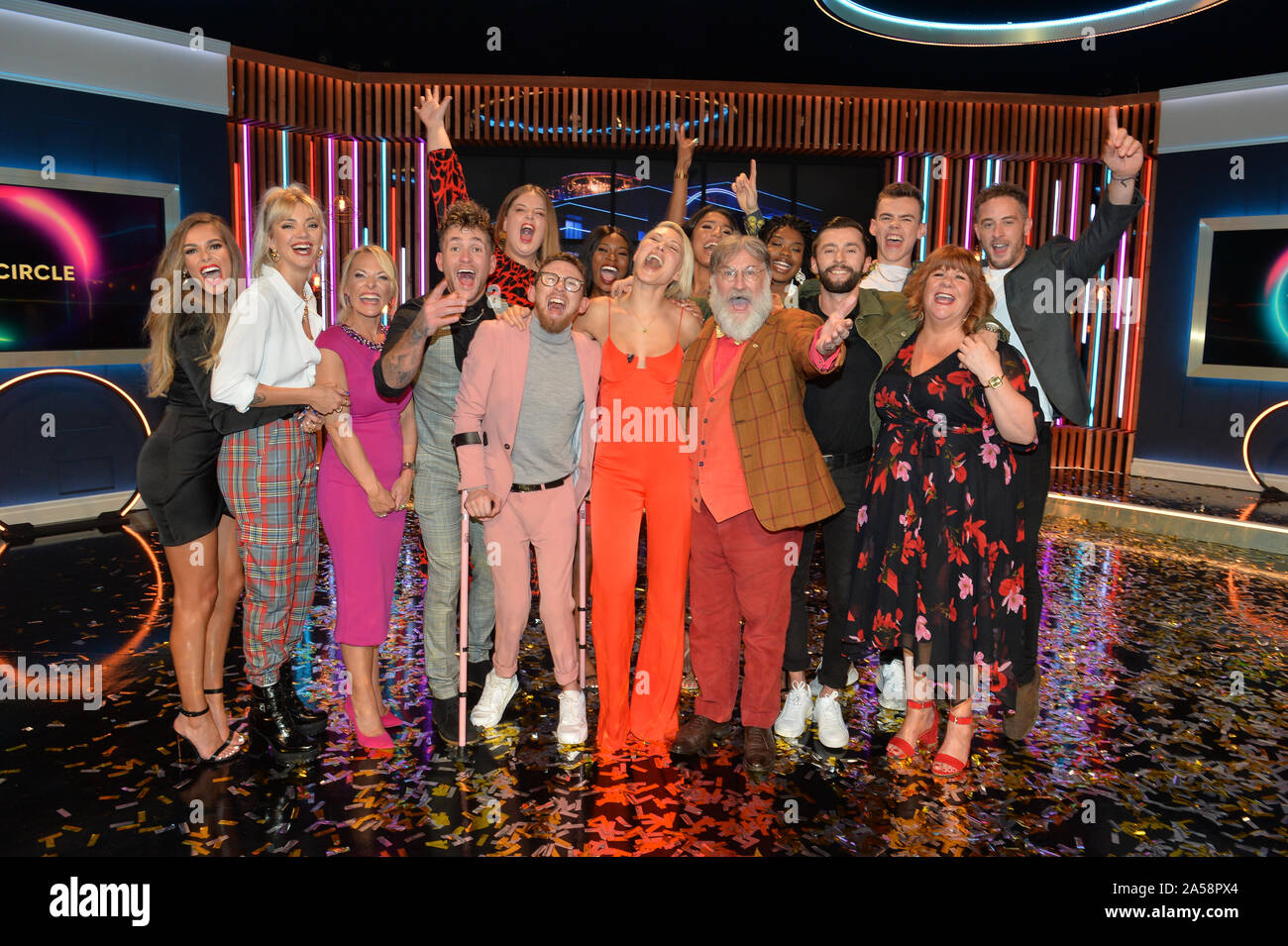 (Von links nach rechts) Beth Dunlavey, Emelle Smith, Katie Roe Carr ...