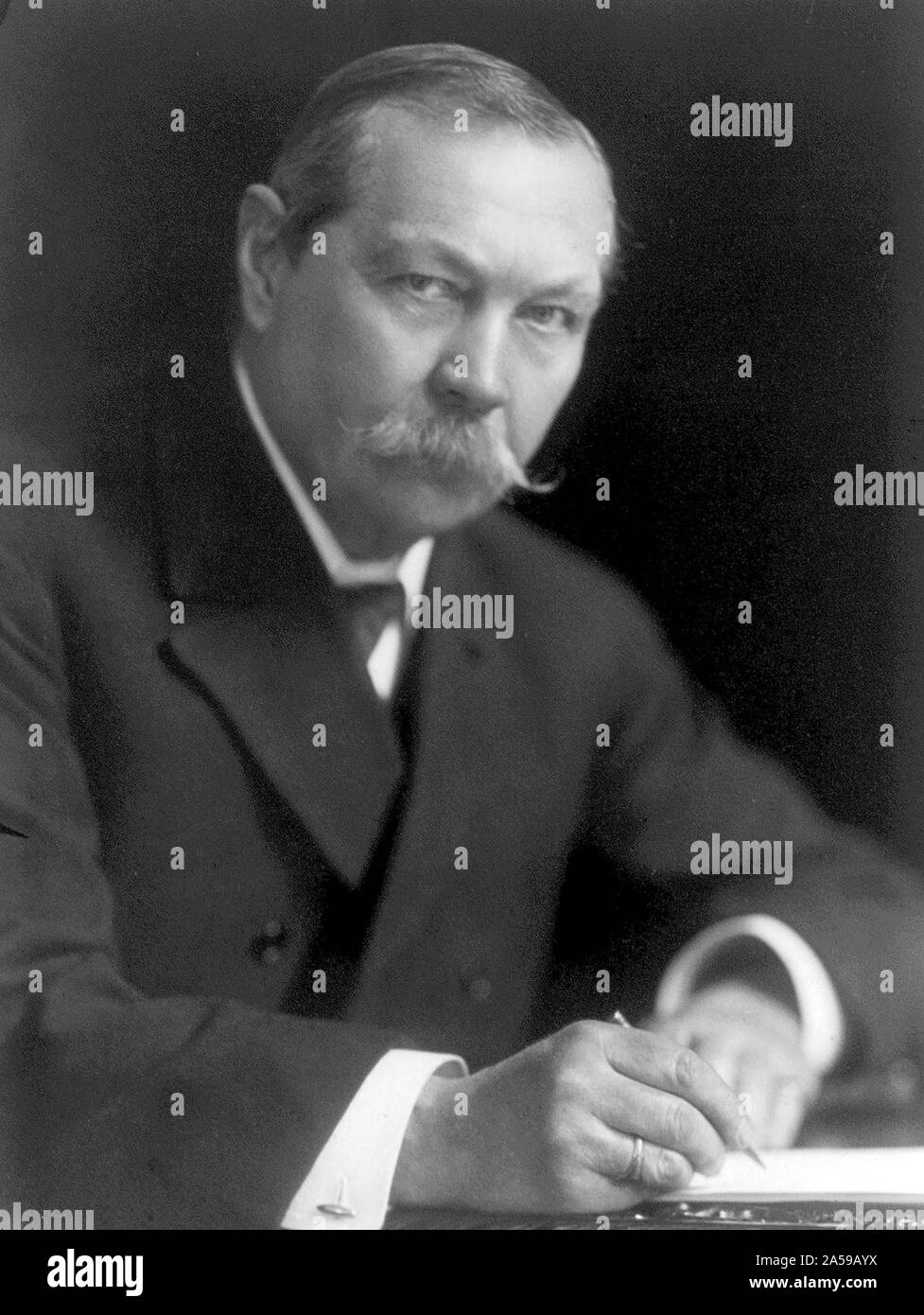 Arthur conan doyle -Fotos und -Bildmaterial in hoher Auflösung – Alamy