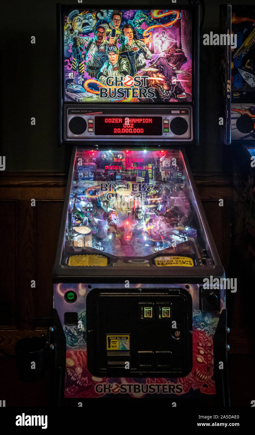 Flipper arcade -Fotos und -Bildmaterial in hoher Auflösung - Seite 4 ...