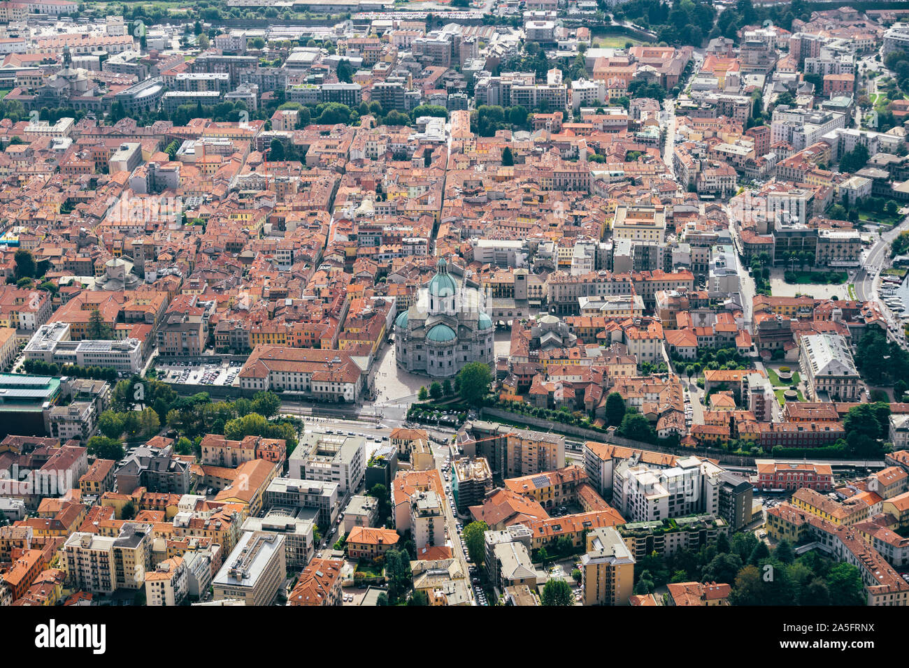 Panoramablick auf die Altstadt von Como, Italien. Comer see, Italien ...