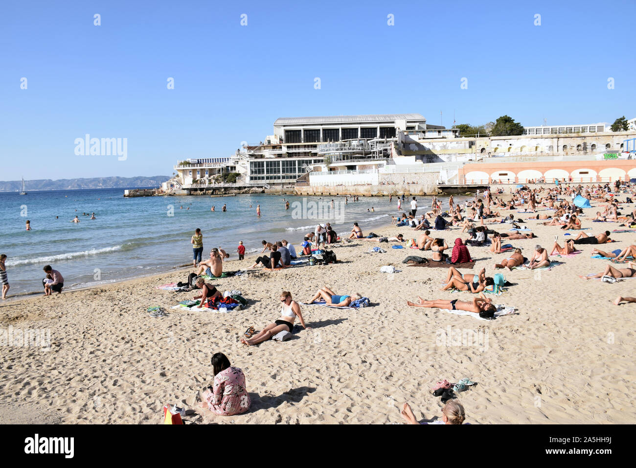 Strand marseille -Fotos und -Bildmaterial in hoher Auflösung – Alamy
