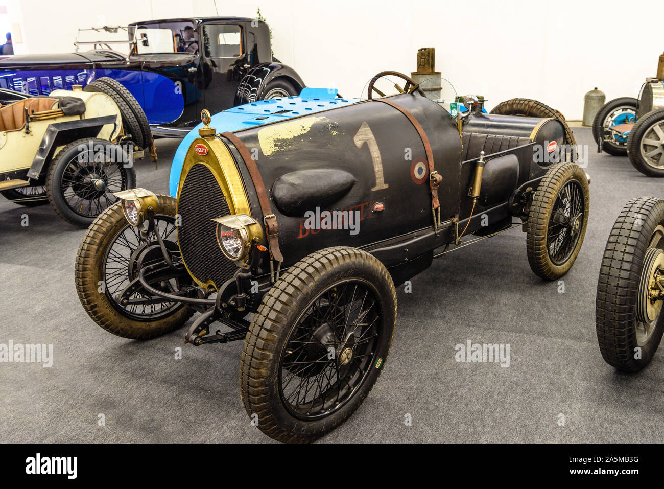 Historischer bugatti rennwagen -Fotos und -Bildmaterial in hoher ...