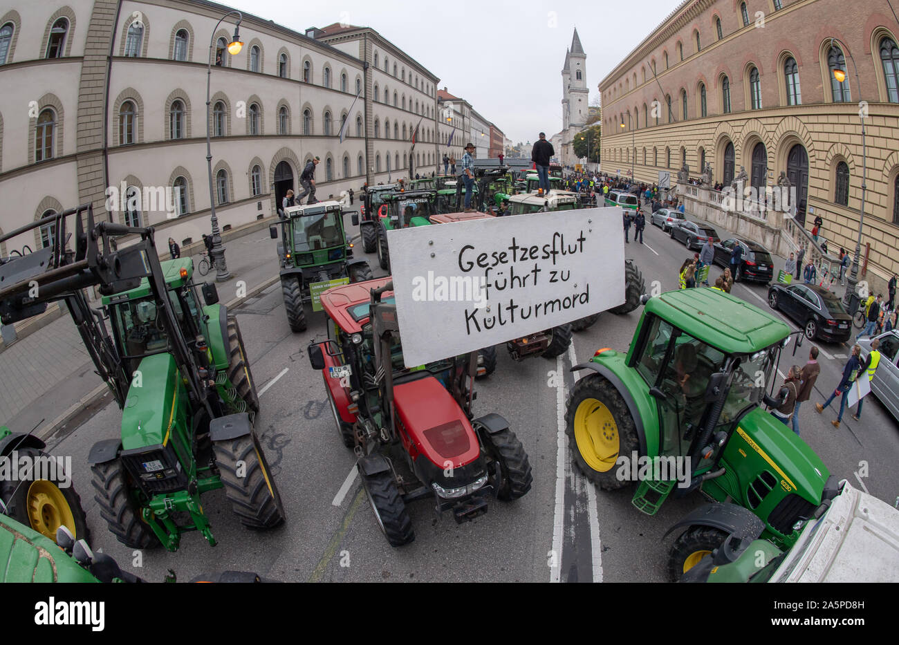 Farmers protest munich -Fotos und -Bildmaterial in hoher Auflösung – Alamy