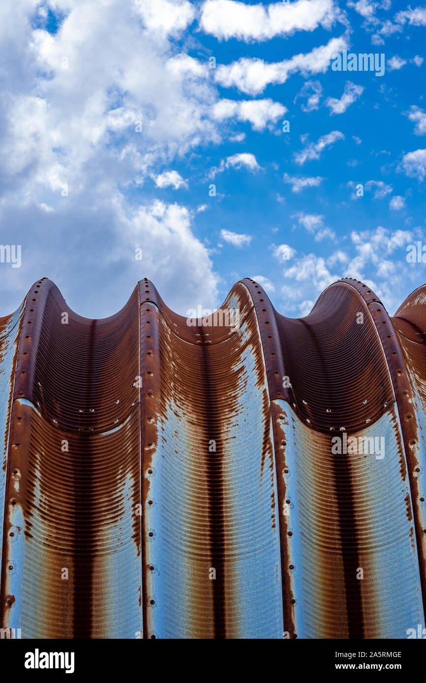 Mit einem hellen wellblechdach -Fotos und -Bildmaterial in hoher ...