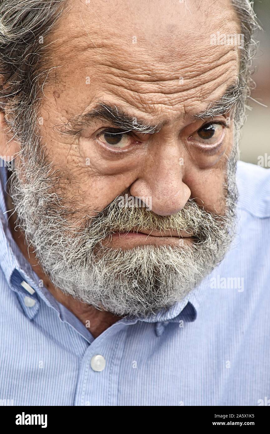 Old person -Fotos und -Bildmaterial in hoher Auflösung – Alamy