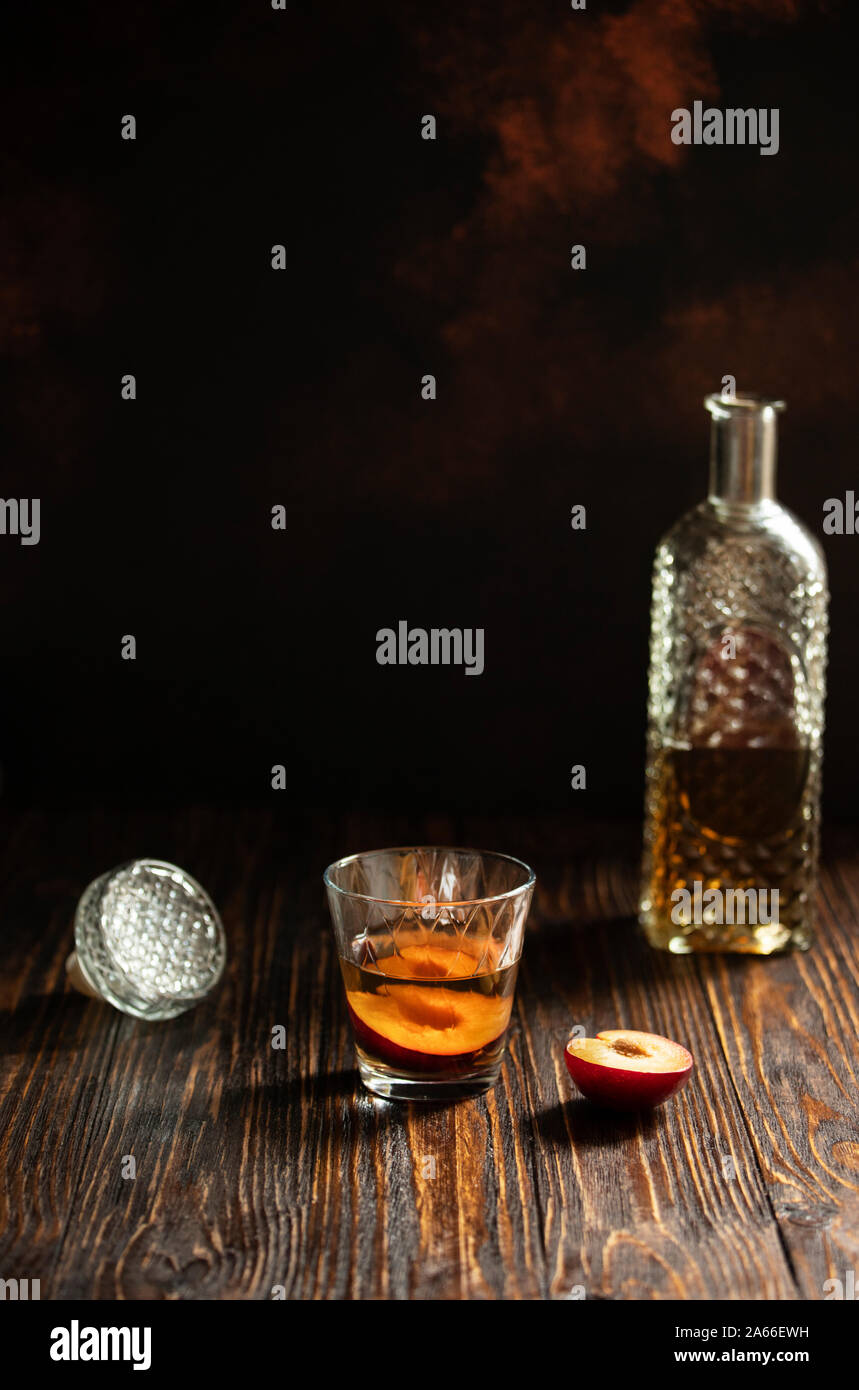 Brandy Hintergrund Stockfotos und -bilder Kaufen - Alamy