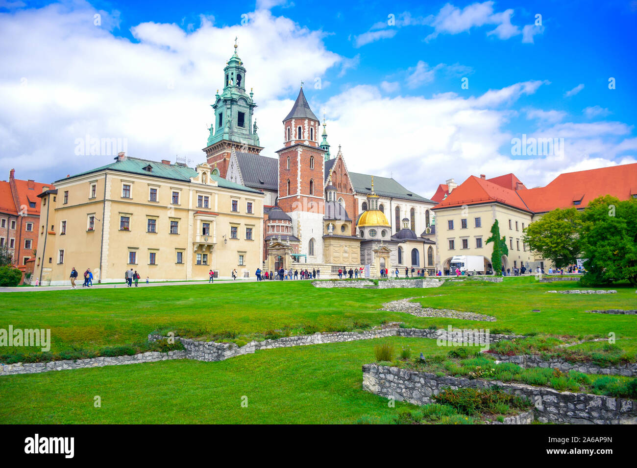 Wawel Schloss und Kathedrale auf dem Wawel, eine königliche Burg ...
