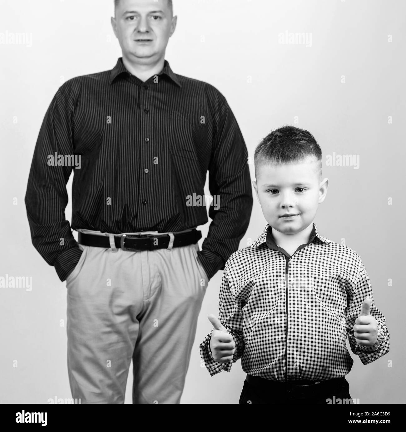 Unterstützung durch die Familie. Familiären Bindungen. Vertrauensvolle ...