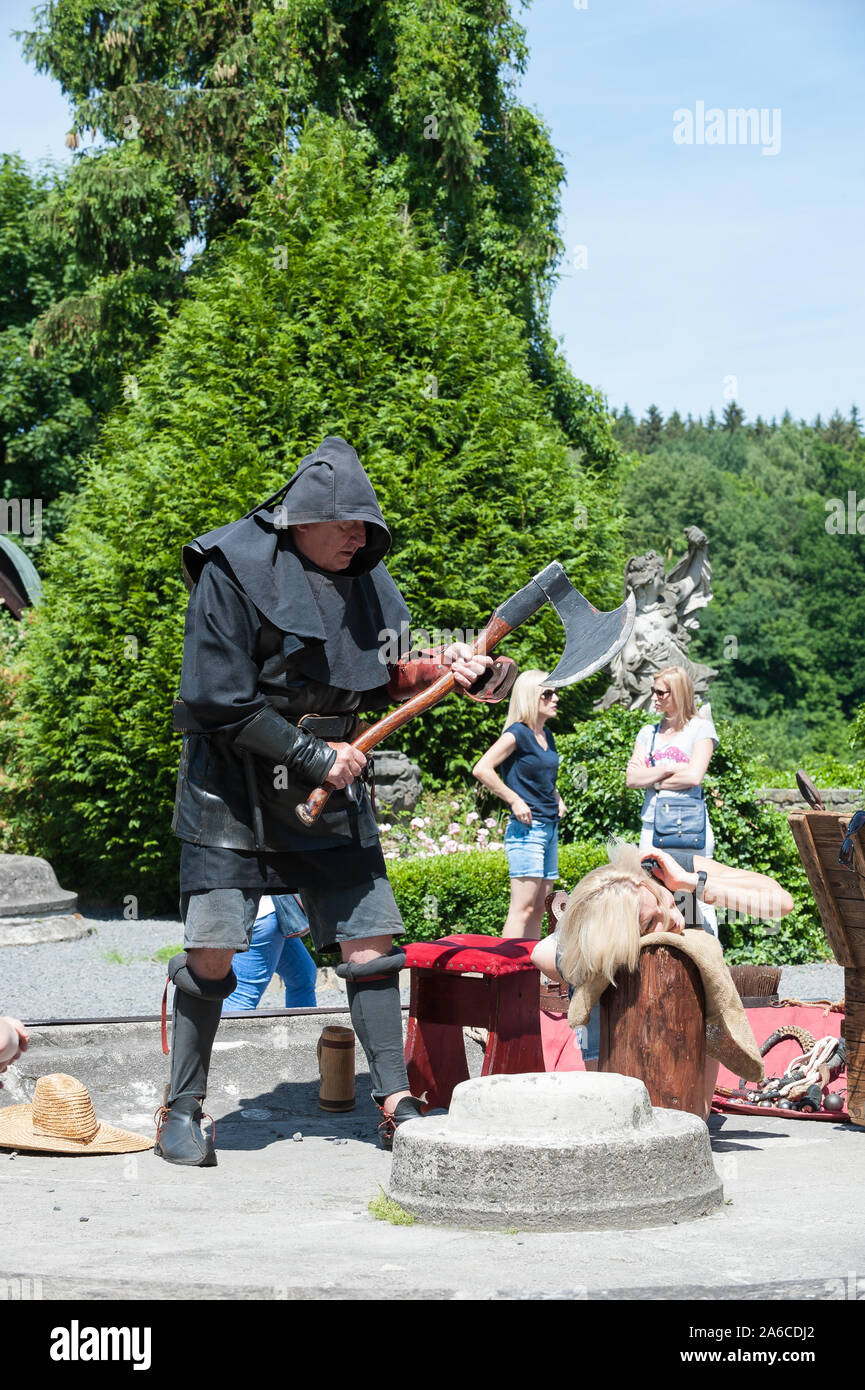 Mittelalterlicher scharfrichter -Fotos und -Bildmaterial in hoher ...