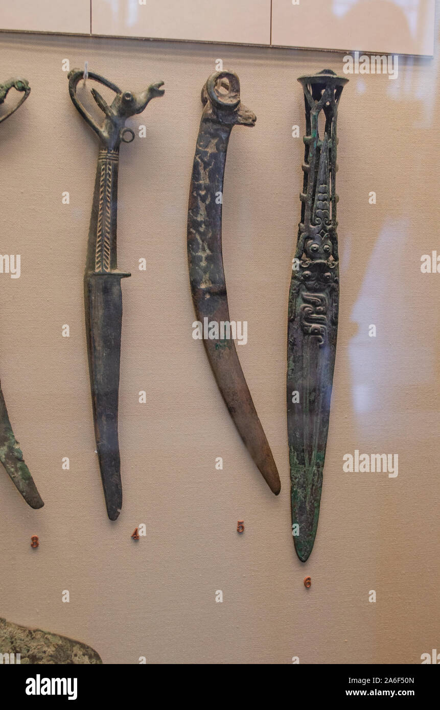 Nr. 6: Bronze Dolch, westlichen Zhou. Nr. 5: Bronze Messer mit einem ...