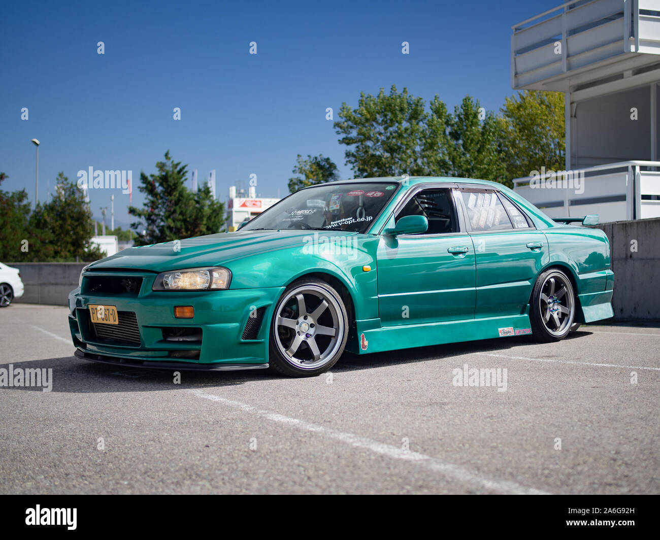 MONTMELO, Spanien - September 29, 2019: 1998 Nissan Skyline R34 (HR 34 Turbo Limousine) auf den ...
