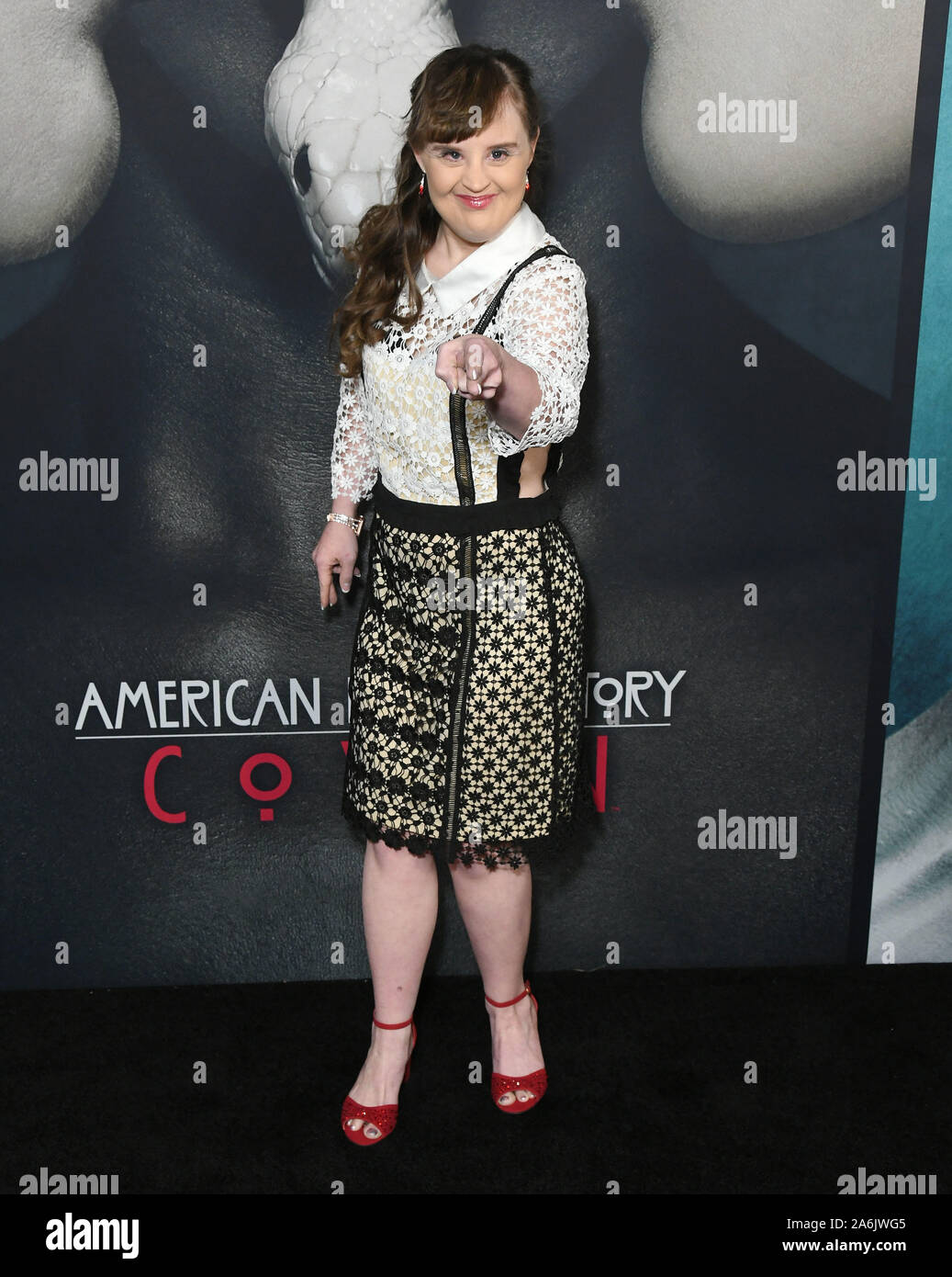 Jamie brewer american horror story -Fotos und -Bildmaterial in hoher ...