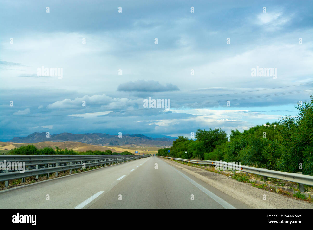 Motorway Sicily Italy Stockfotos und -bilder Kaufen - Alamy