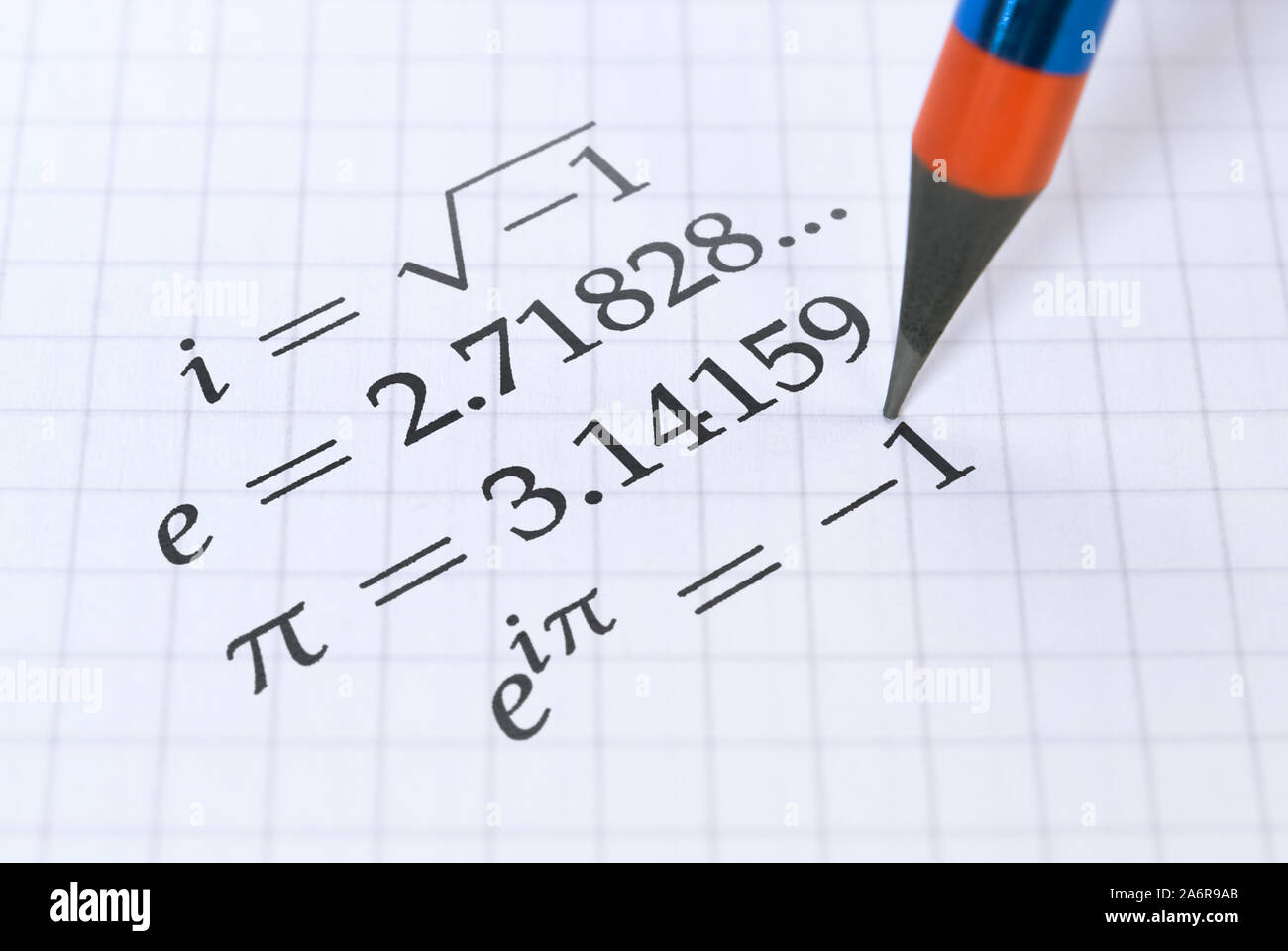 Mathematische konstanten -Fotos und -Bildmaterial in hoher Auflösung ...