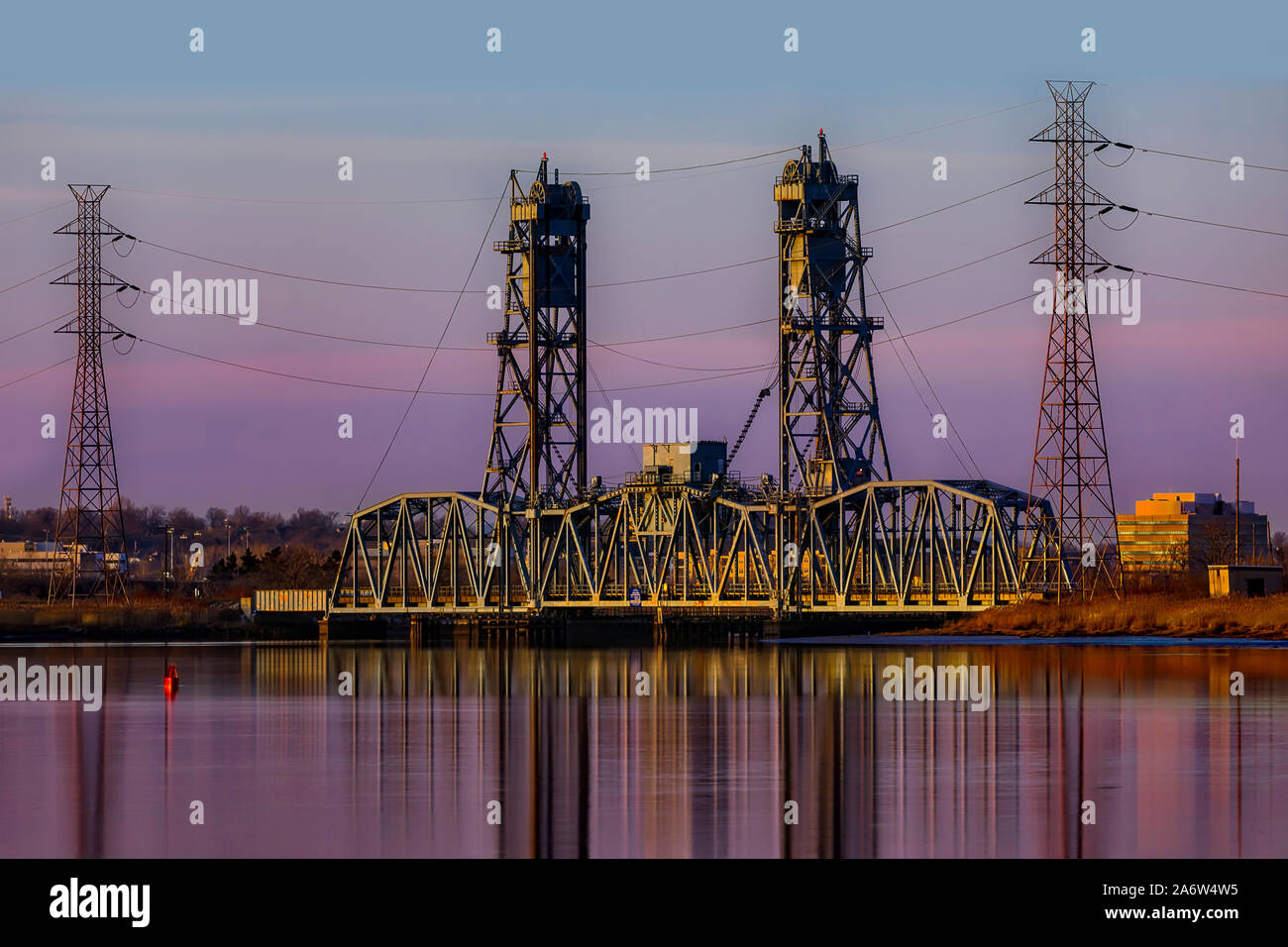 Obere Hack Hubbrücke - Blick in der Dämmerung auf die fast mehr als ...