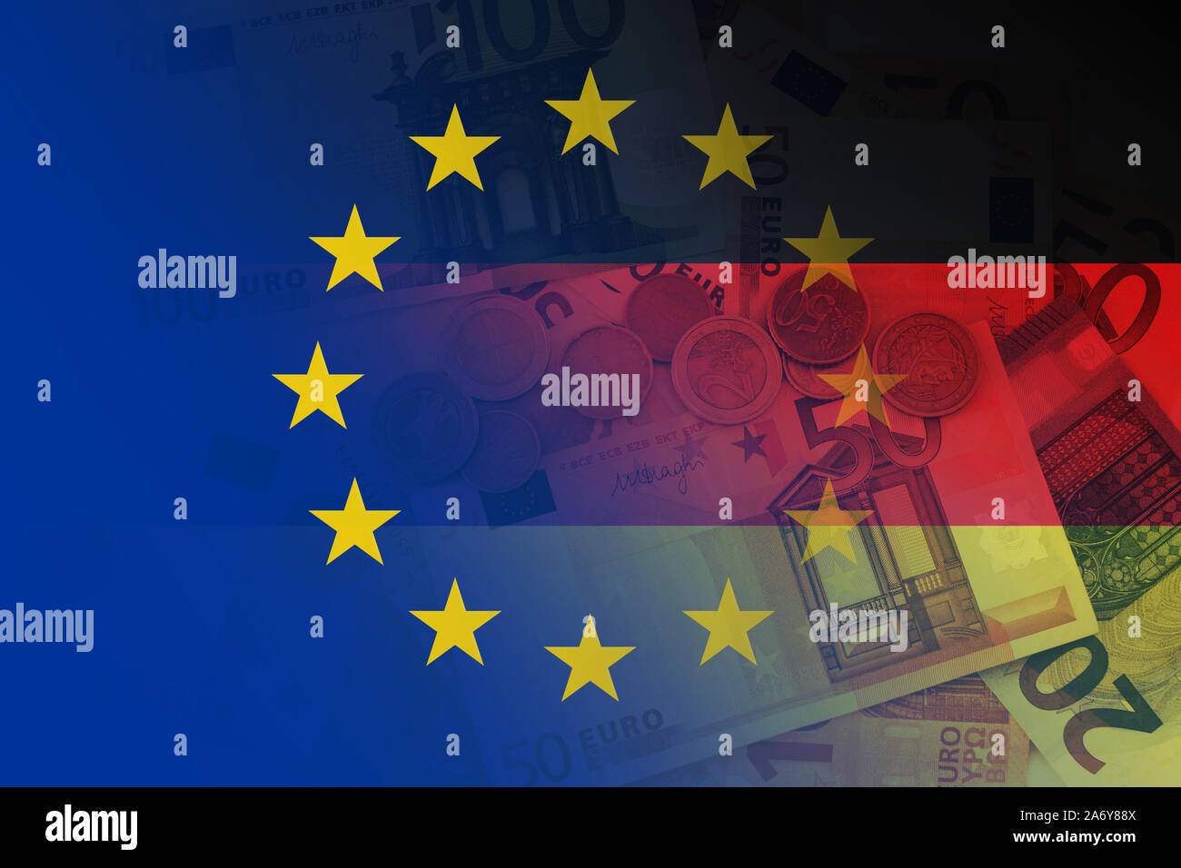 Europa Fahne und Flagge Deutschland mit Euro-Banknoten und -Münzen als ...