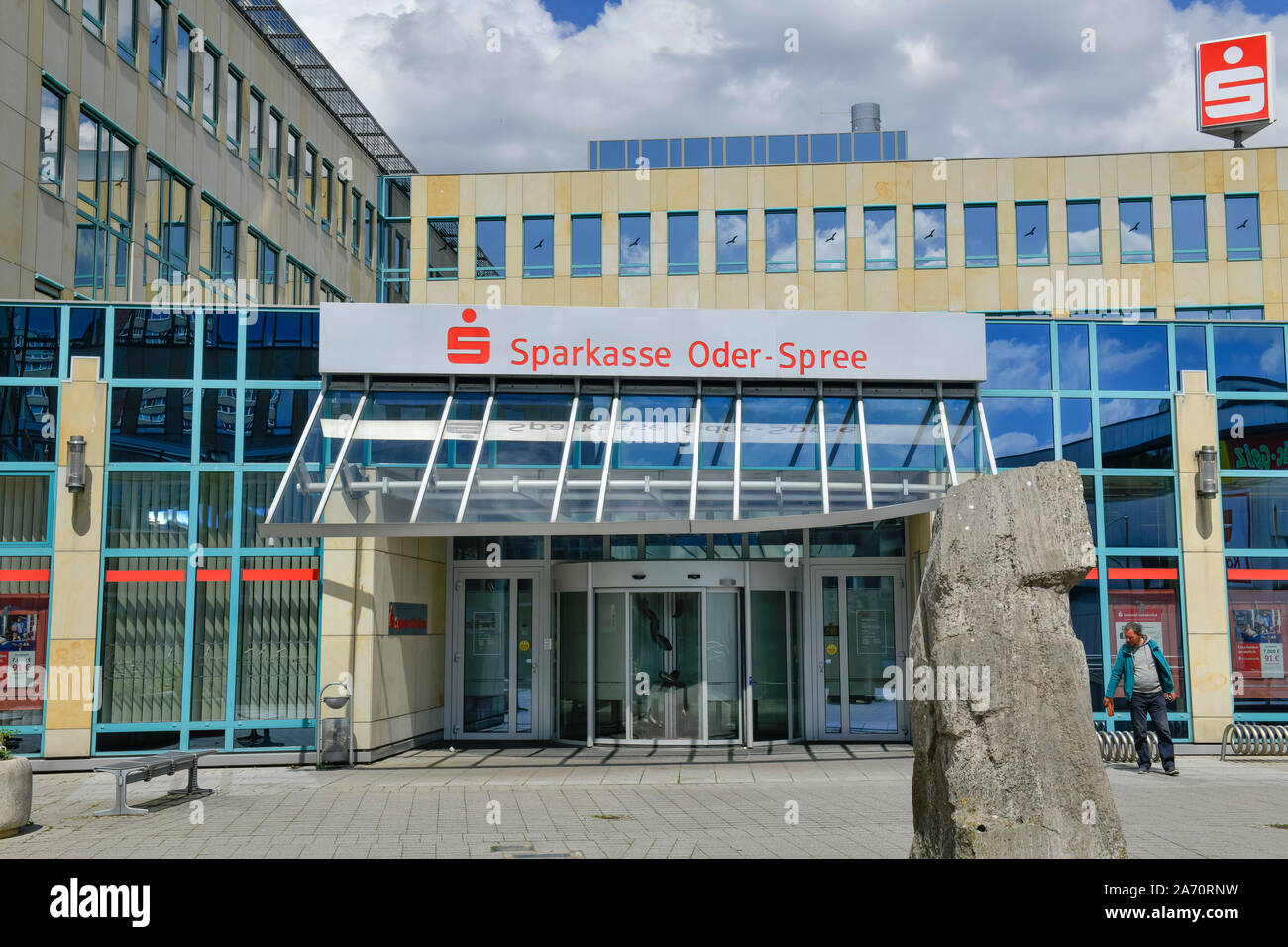 Sparkasse oder spree -Fotos und -Bildmaterial in hoher Auflösung – Alamy