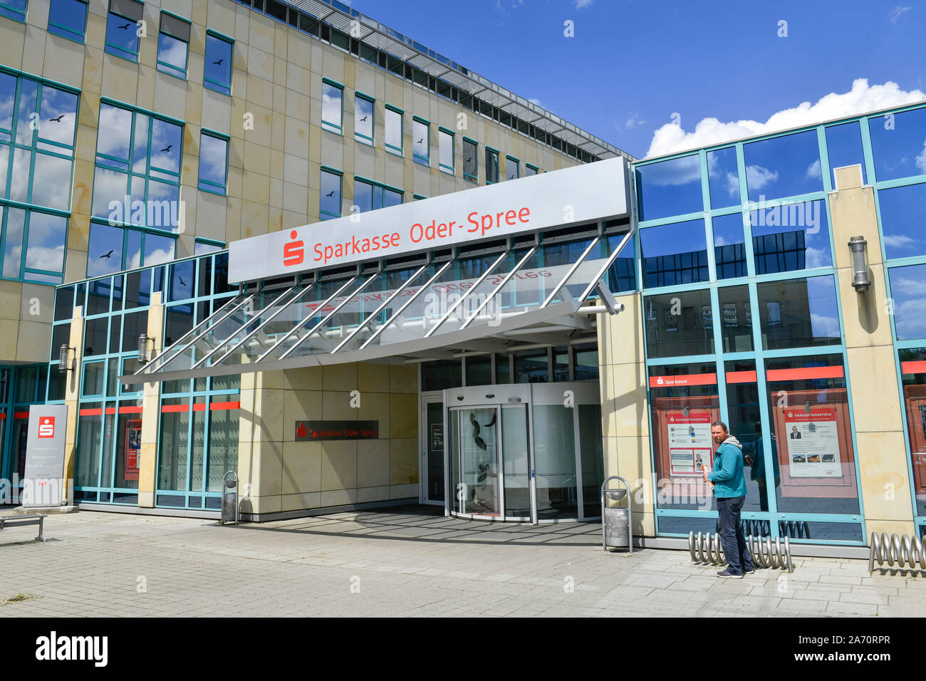 Sparkasse oder spree -Fotos und -Bildmaterial in hoher Auflösung – Alamy