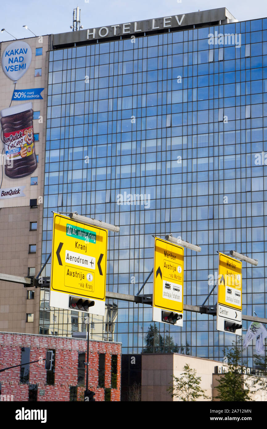 High lev -Fotos und -Bildmaterial in hoher Auflösung – Alamy