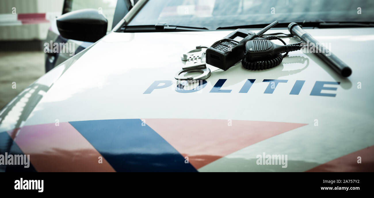 Tatort untersuchungsfahrzeug -Fotos und -Bildmaterial in hoher ...