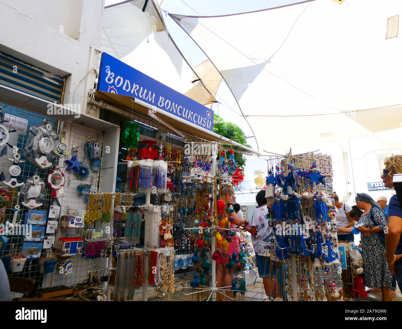 Bodrum souvenir shopping -Fotos und -Bildmaterial in hoher Auflösung ...