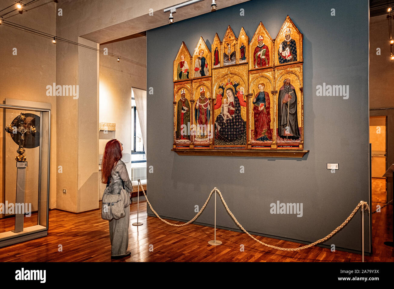 Italia Marche Osimo Museo Diocesano Polittico Madonna con Bambino, Angeli, santi e la ...