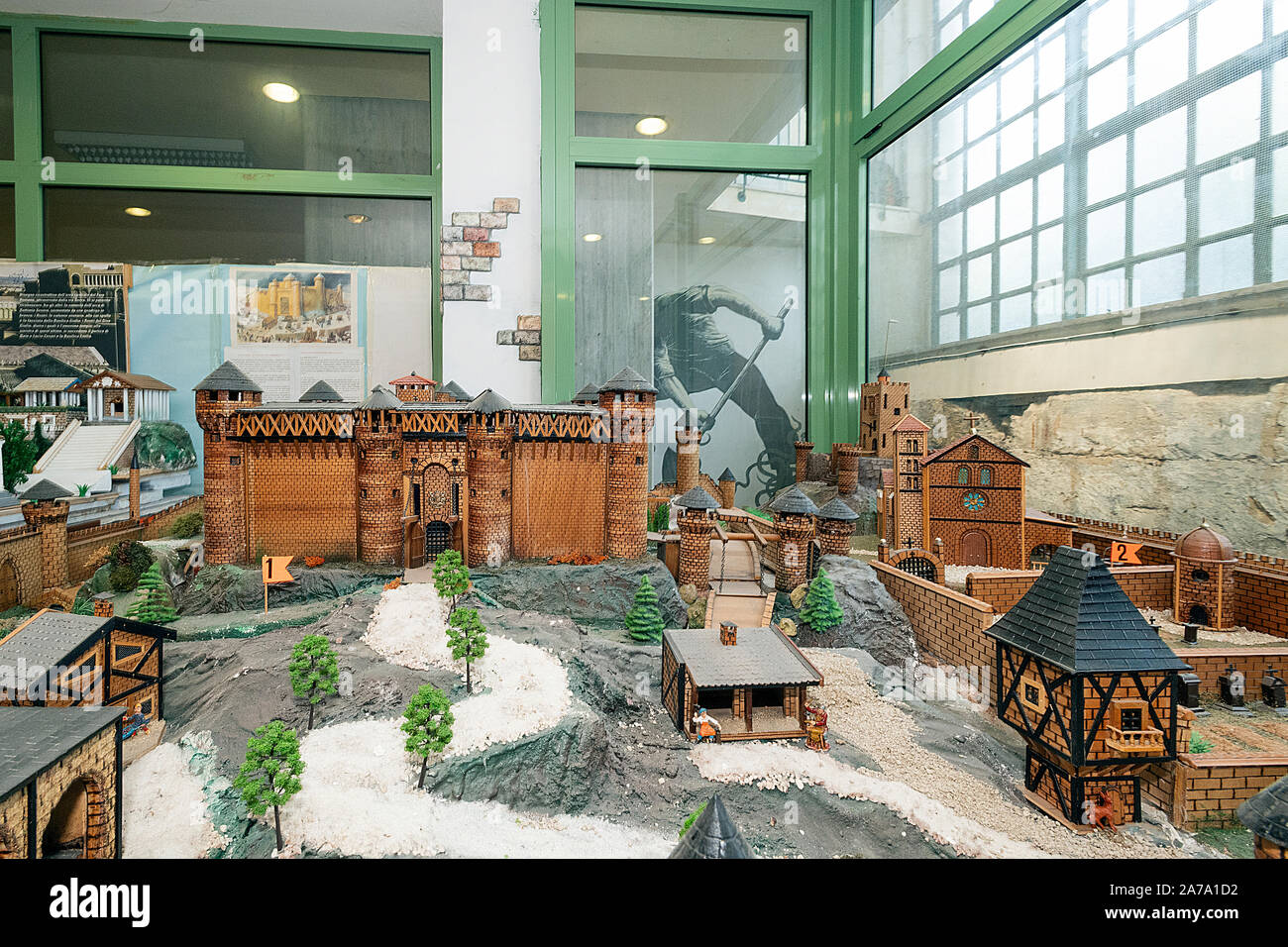 Italia Marche Osimo Museo del Figurino Storico ricostruzione Villaggio ...