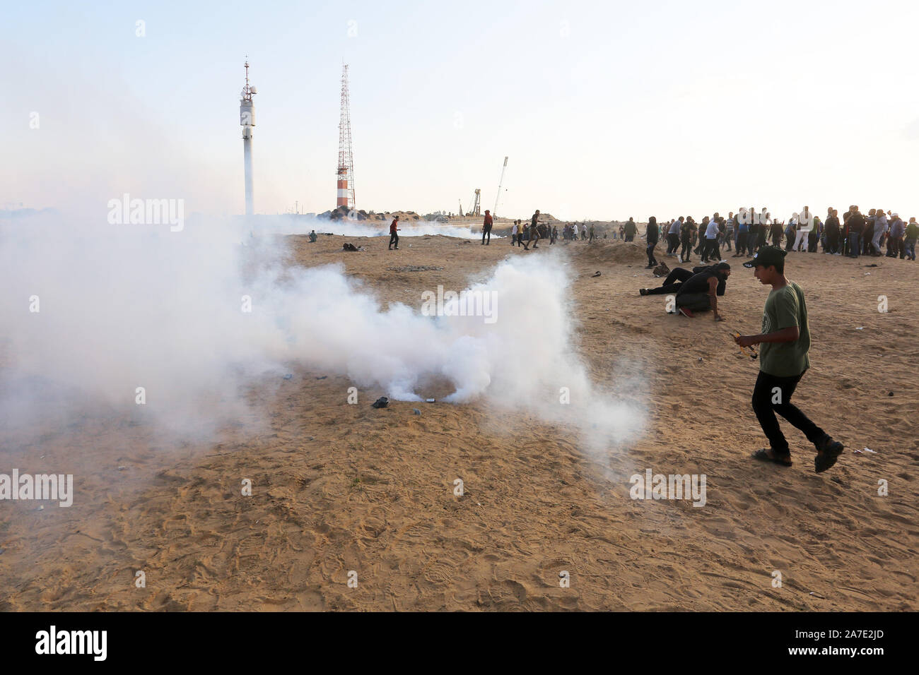 An der israel gaza grenze -Fotos und -Bildmaterial in hoher Auflösung ...