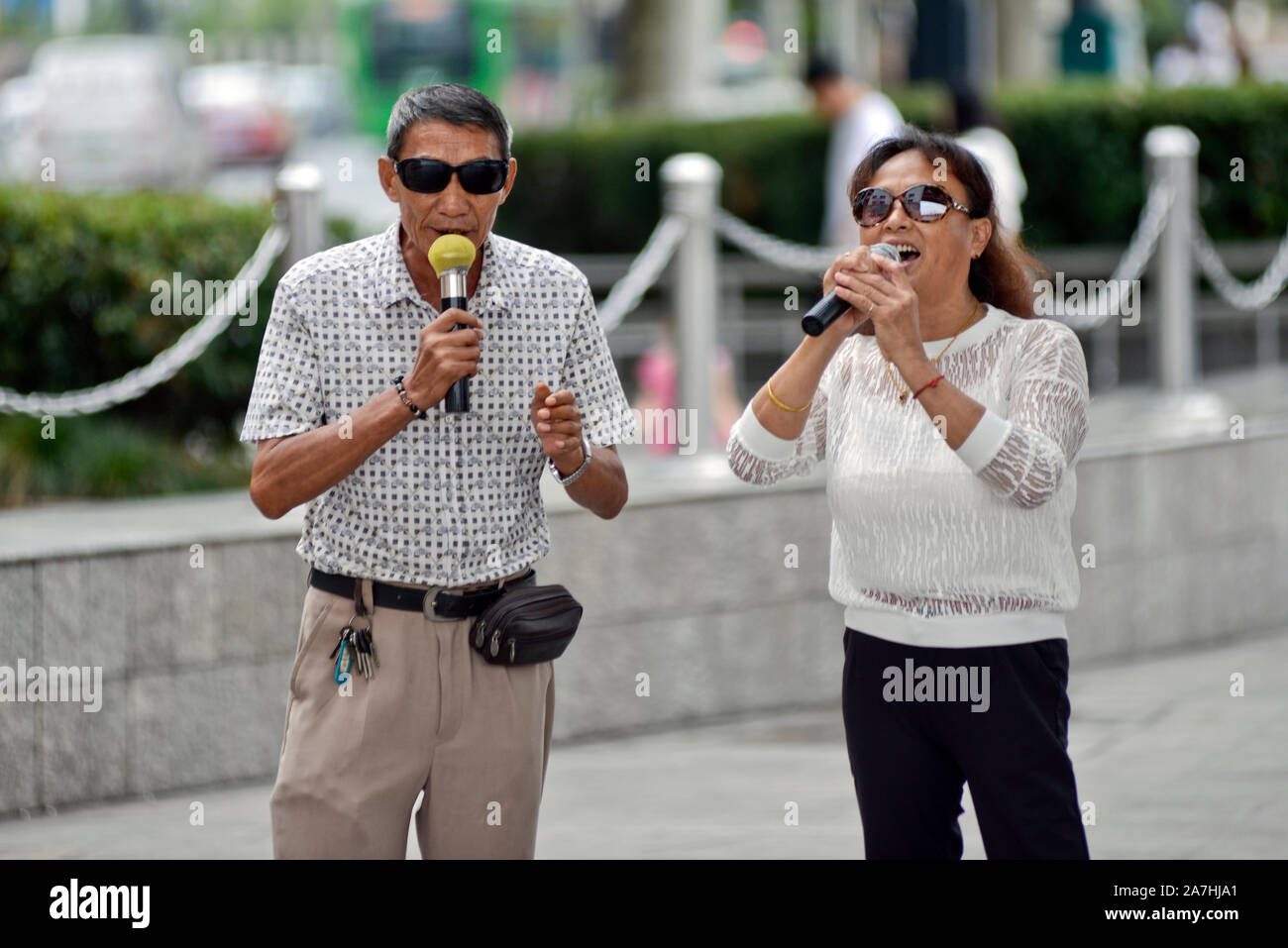 China singer -Fotos und -Bildmaterial in hoher Auflösung – Alamy