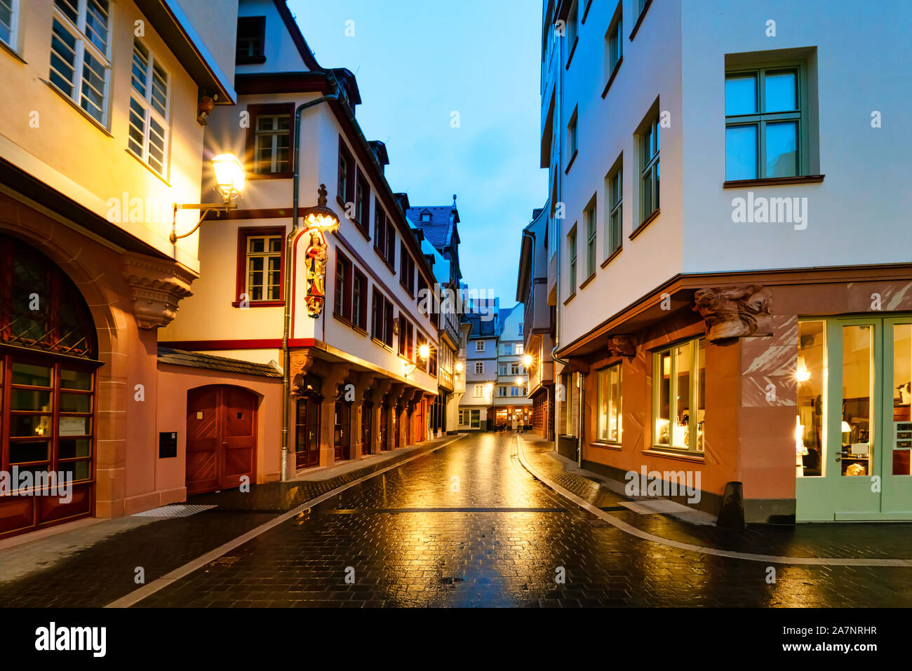Neue altstadt frankfurt -Fotos und -Bildmaterial in hoher Auflösung – Alamy