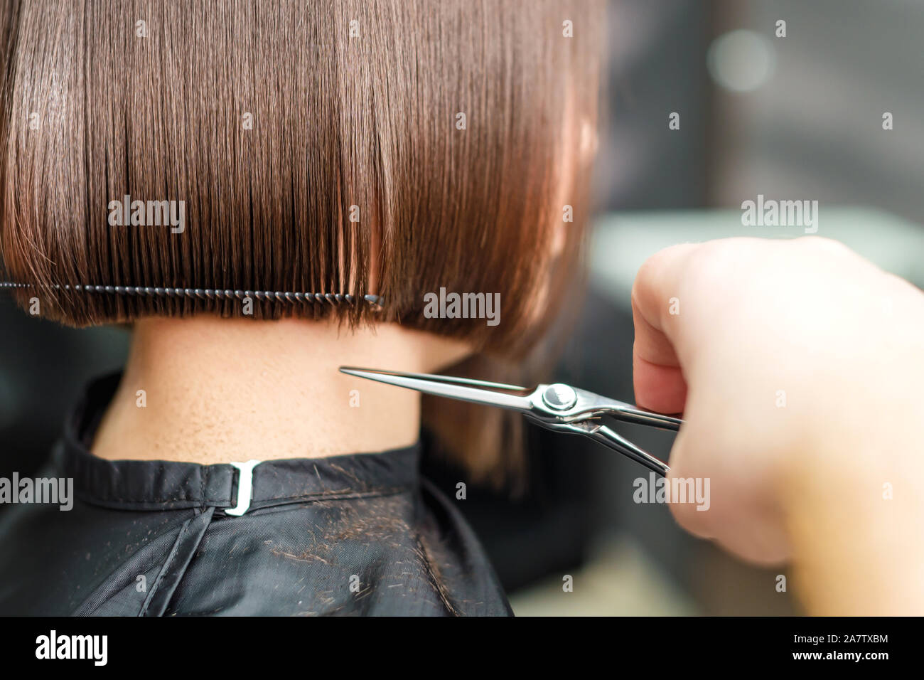 Haarschnitt Schere Stockfotos und -bilder Kaufen - Alamy