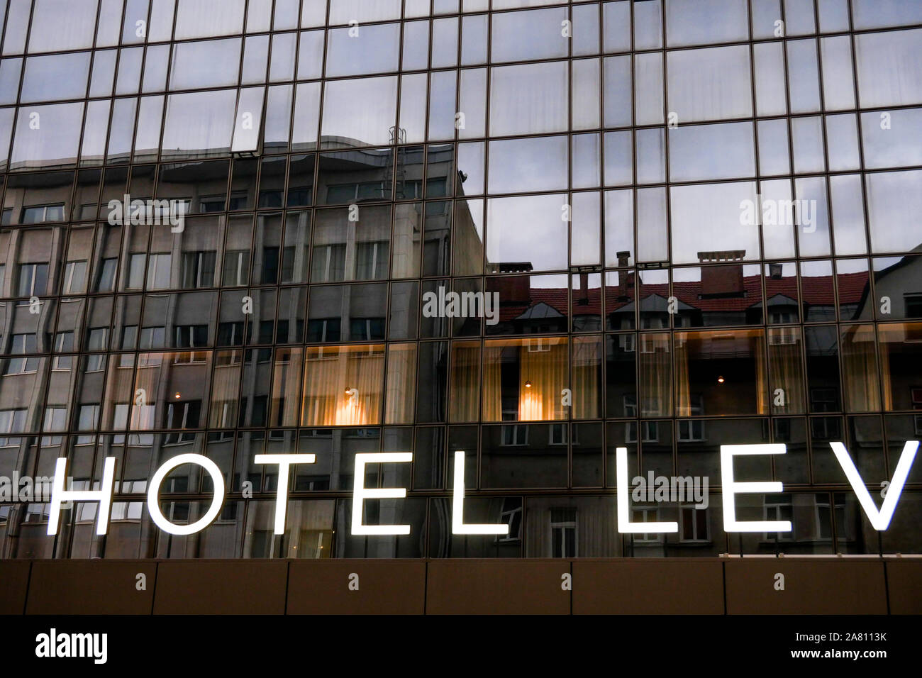 Hotel lev -Fotos und -Bildmaterial in hoher Auflösung – Alamy