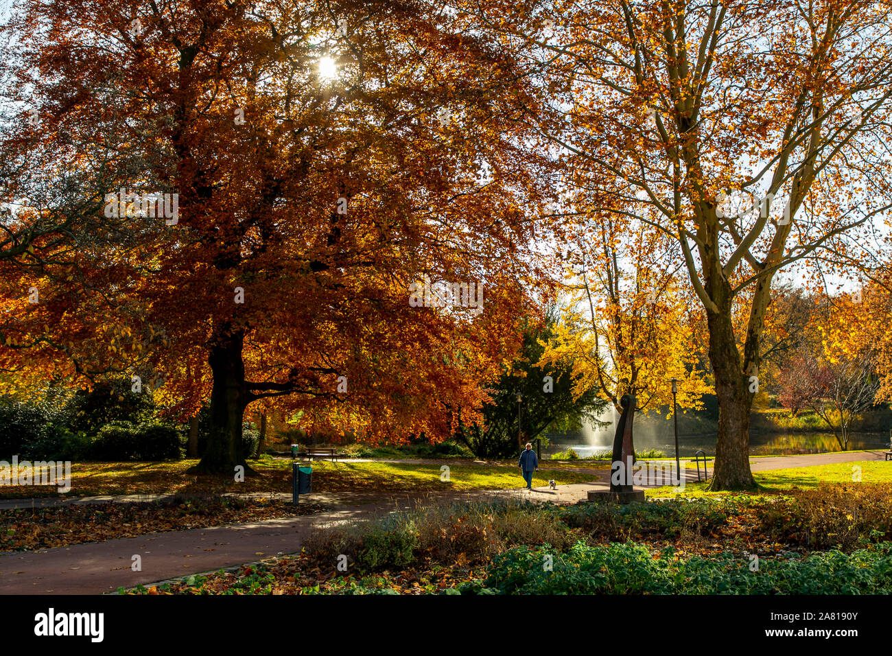 Essen, Downtown, der City Park im Herbst Stockfotografie - Alamy