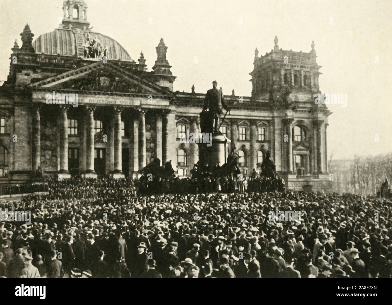 Die Schaffung eines neuen Deutschen Republik, Reichstag, Berlin, 9 ...