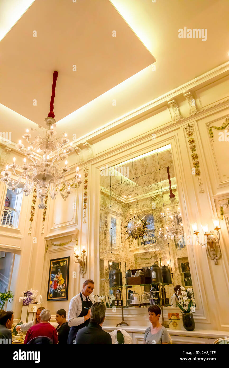 Meert cafe -Fotos und -Bildmaterial in hoher Auflösung – Alamy