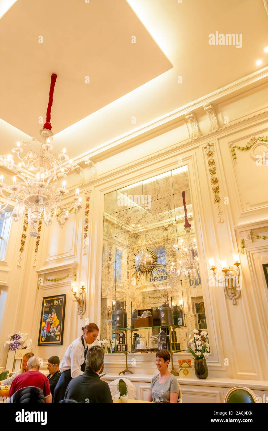 Meert cafe -Fotos und -Bildmaterial in hoher Auflösung – Alamy