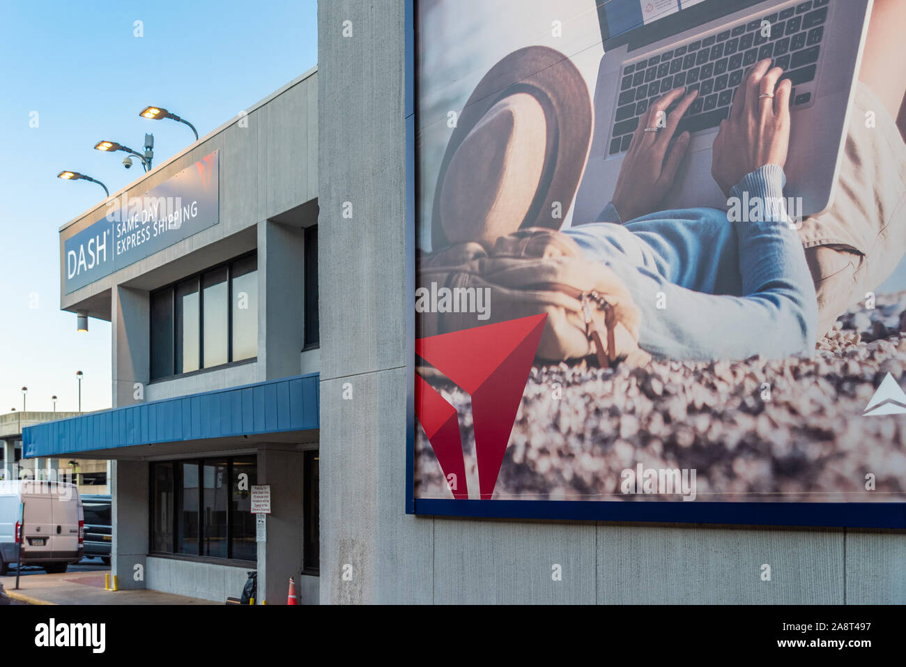 Delta air lines ad -Fotos und -Bildmaterial in hoher Auflösung – Alamy