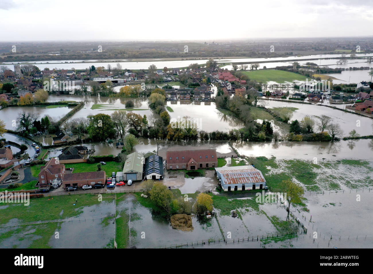 Ein Blick auf das Hochwasser in Fishlake, in Doncaster, South Yorkshire ...