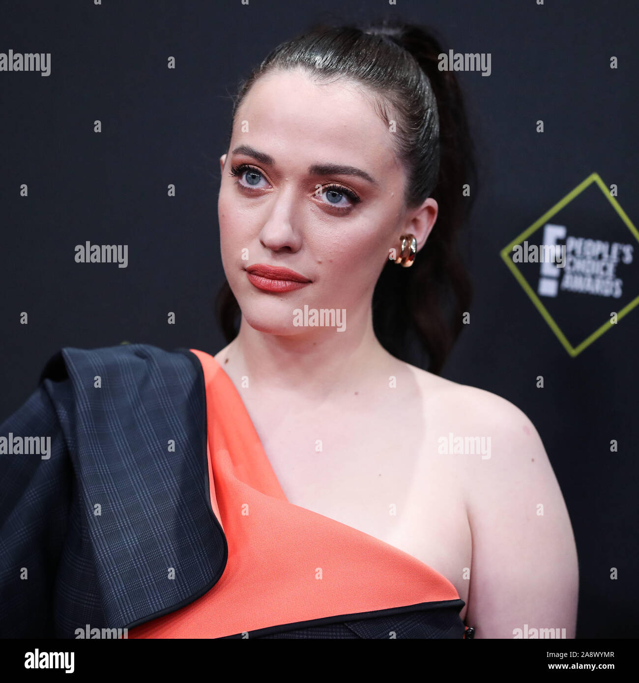 Kat dennings heels -Fotos und -Bildmaterial in hoher Auflösung – Alamy