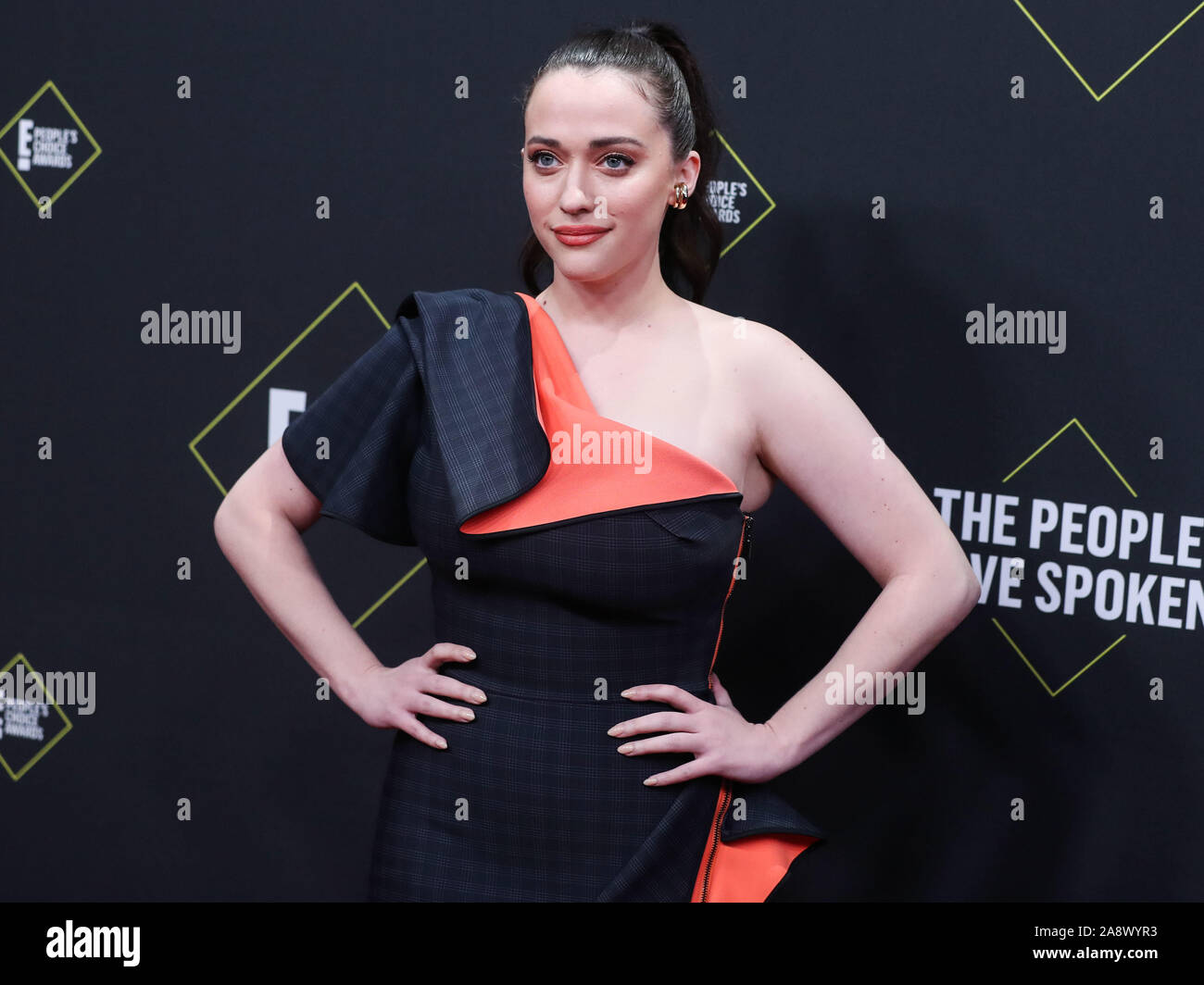 Kat dennings heels -Fotos und -Bildmaterial in hoher Auflösung – Alamy