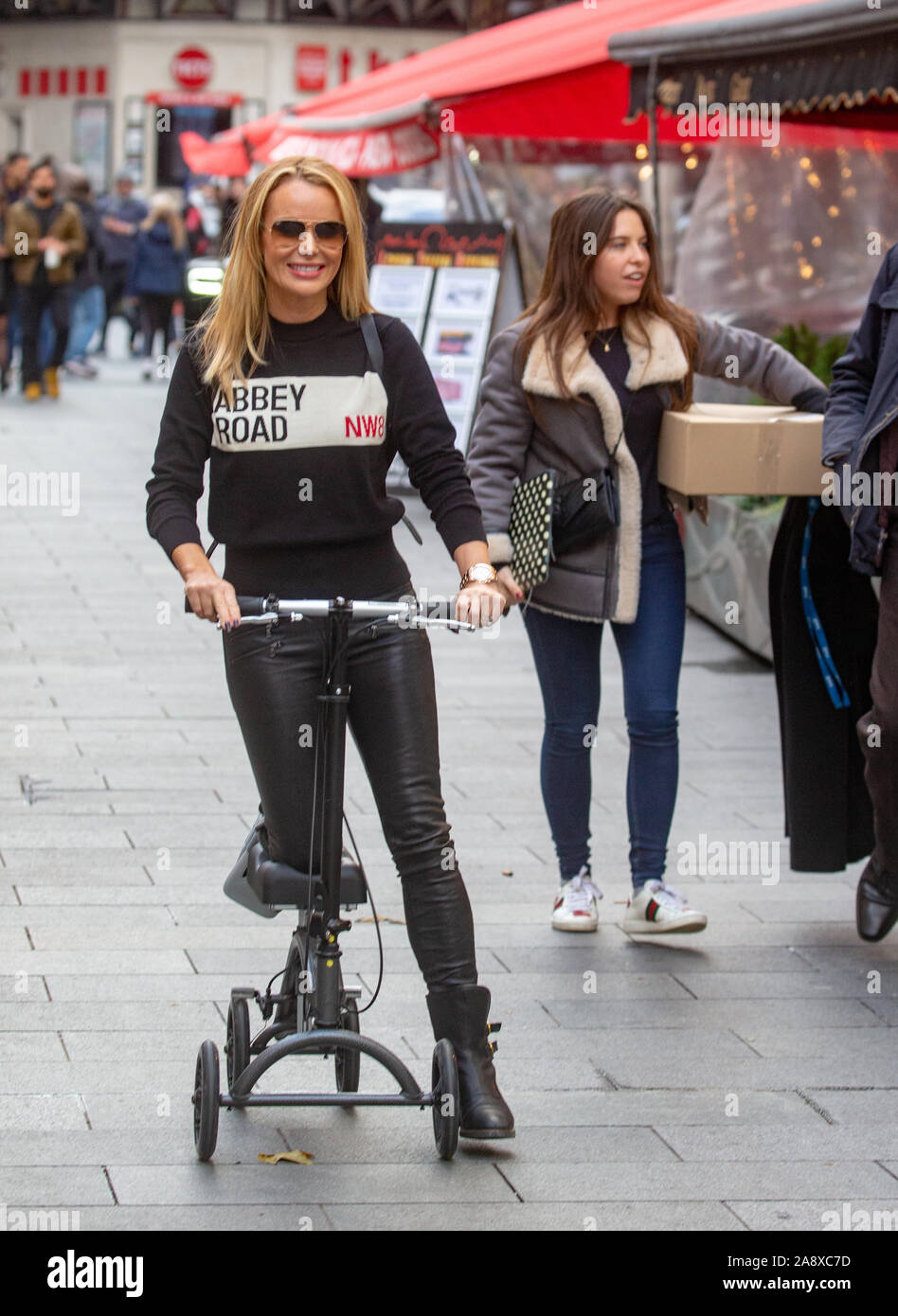 Amanda holden abbey road -Fotos und -Bildmaterial in hoher Auflösung ...