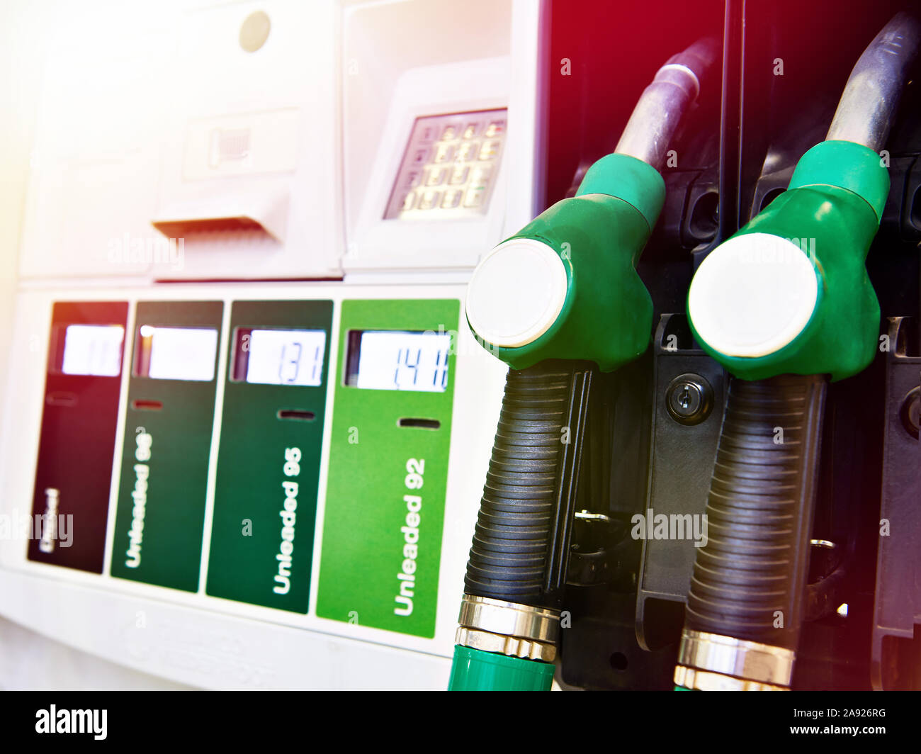 Moderne tankstelle -Fotos und -Bildmaterial in hoher Auflösung – Alamy