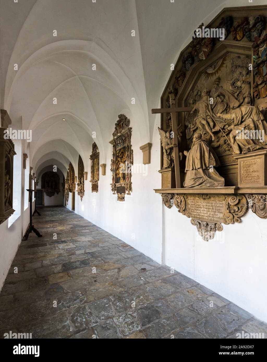 Dom St. Liborius in Paderborn, Kreuzgang. Nordrhein-westfalen ...