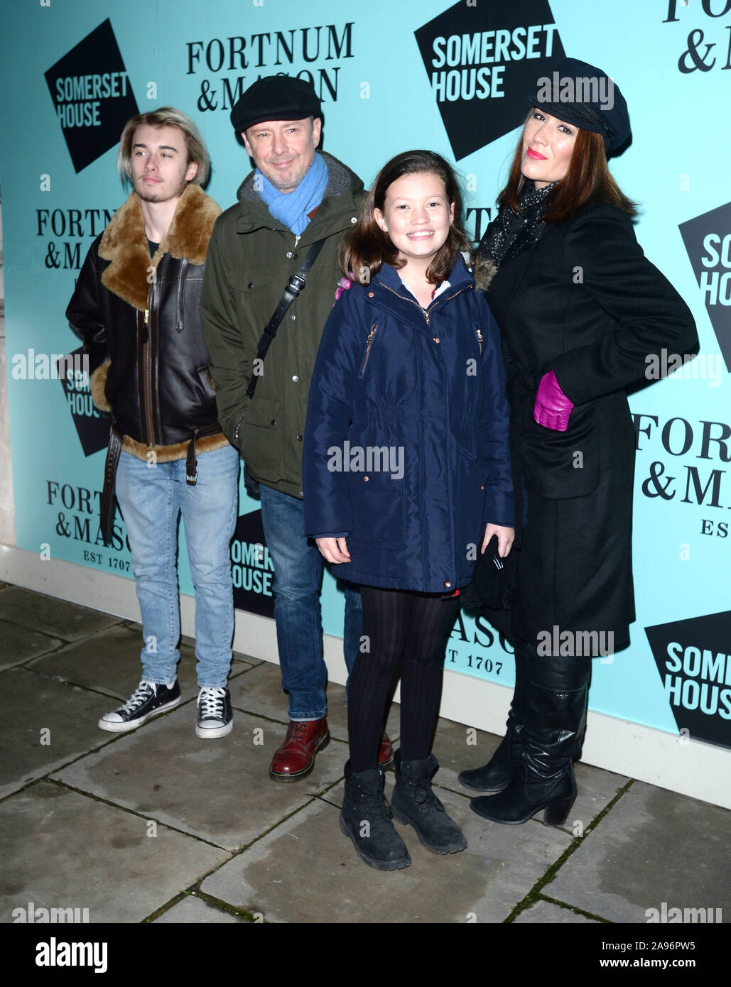 Sohn ryan simm -Fotos und -Bildmaterial in hoher Auflösung – Alamy