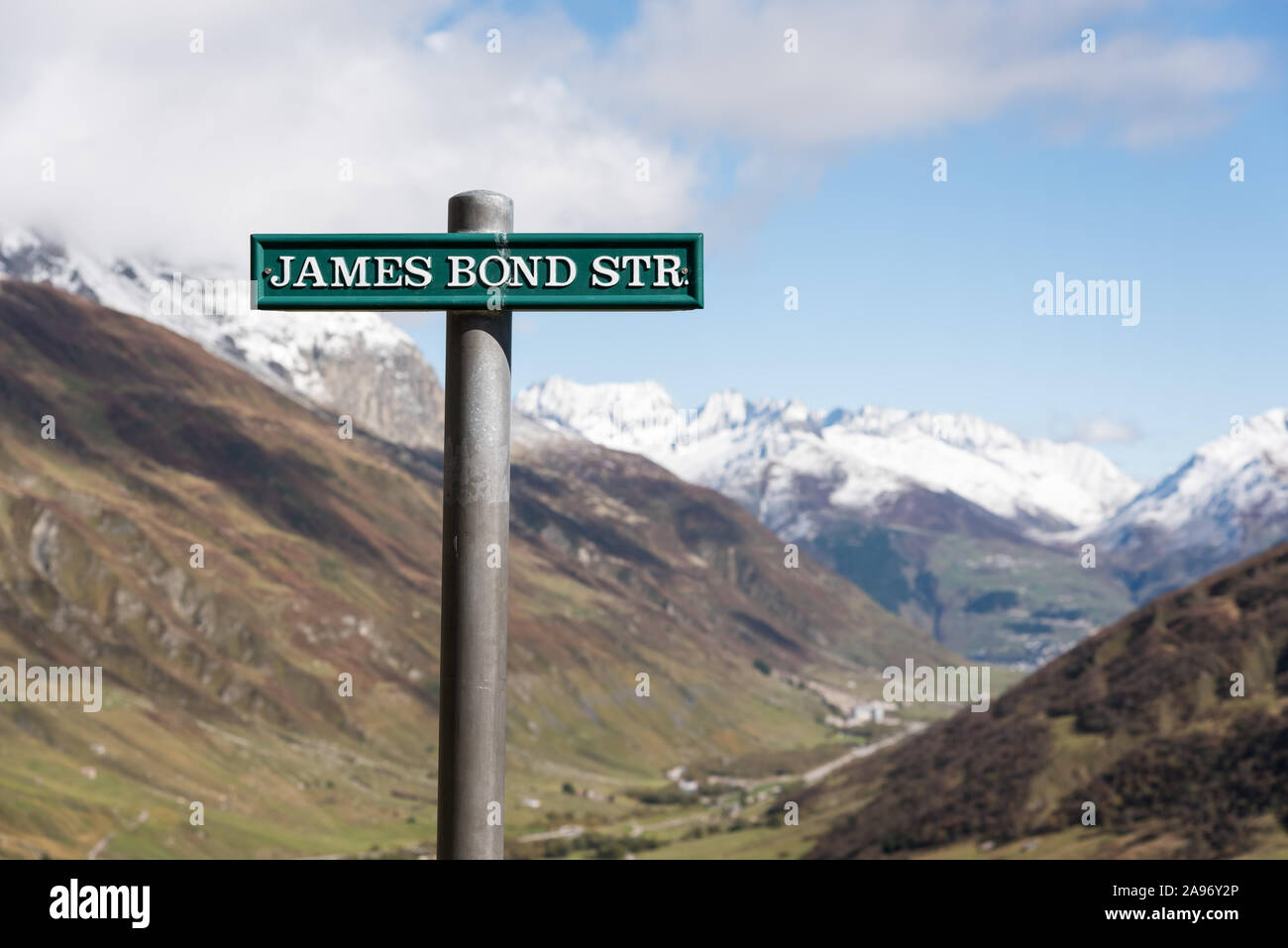 James Bond Straße Stockfotos und -bilder Kaufen - Alamy